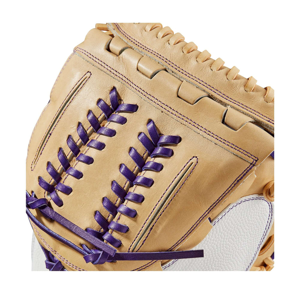 Wilson 2023 A2000 Aubree Munro Game Model 34